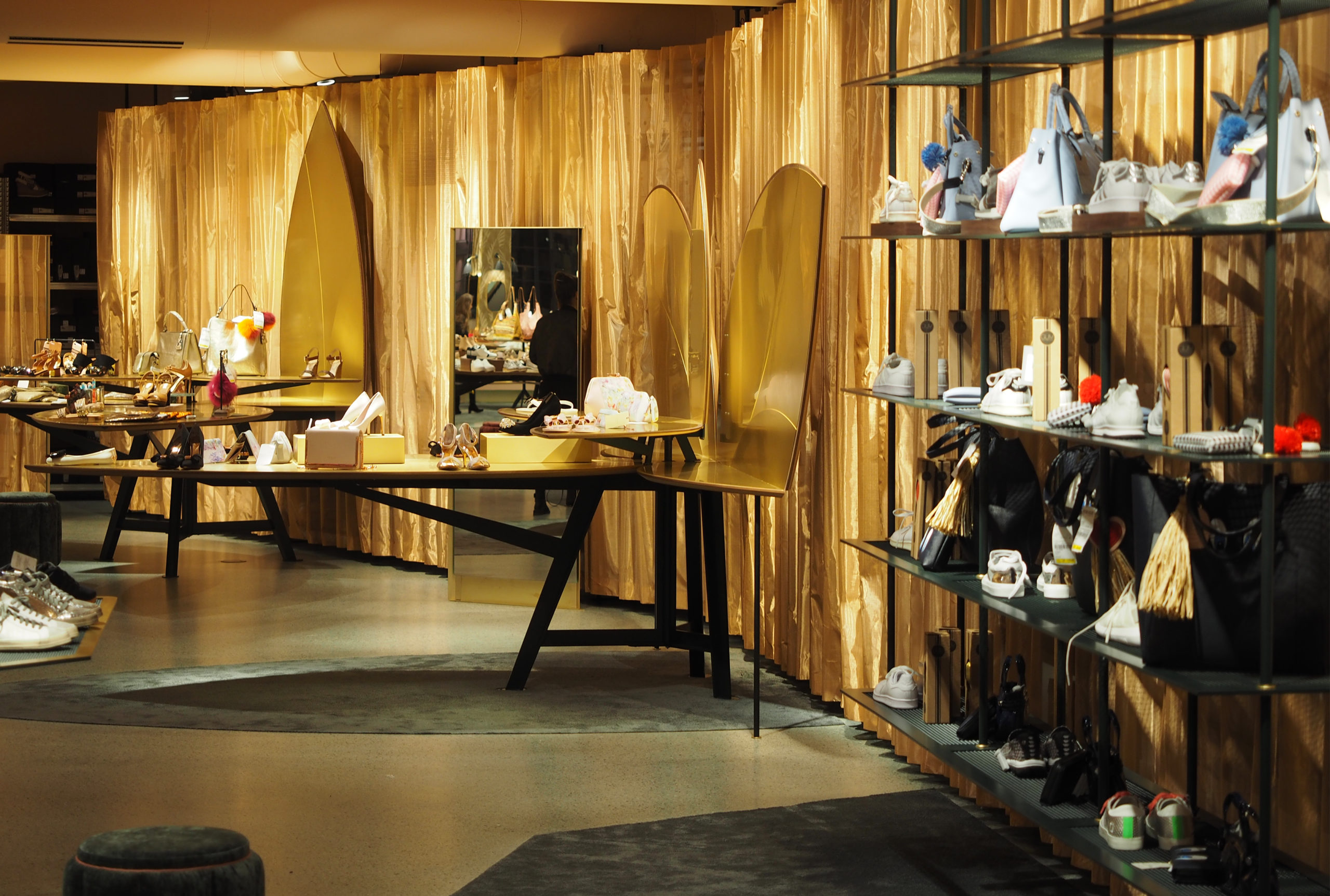 Konen – Vedder LICHTMANAGEMENT